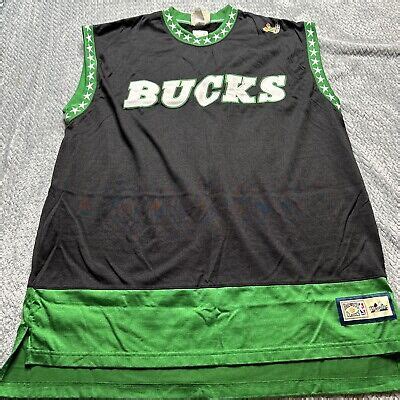 Milwaukee Bucks Throwback Uniforms