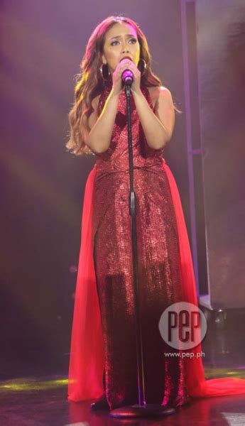 Kakai Alludes To Heartbreak During Concert Almost Gets Wardrobe