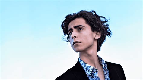 Aidan Gallagher Shares His Favorite Beach Mui
