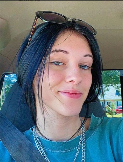 6 Hot Sexy Pyper Jones Bikini Pics