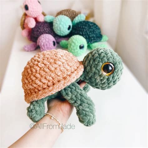 Tiana The Tiny Sea Turtle No Sew Amigurumi Pattern