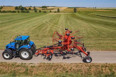 Twin Rotor Rake With Central Delivery World Agritech