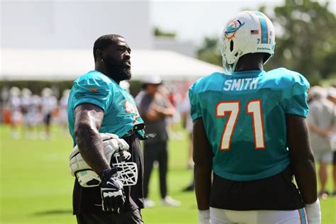 Terron Armstead Miami Dolphins Offensive Tackle In Photos