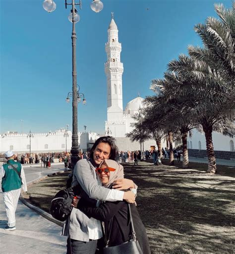 Potret Akrab Omar Daniel Dan Keluarga