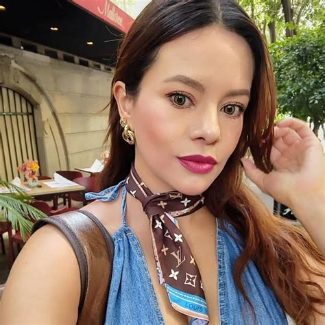 Laura Tamayo Valencia Laura Tamval • Threads Say More