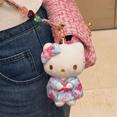 Kimono Hello Kitty Charm Hyunistore