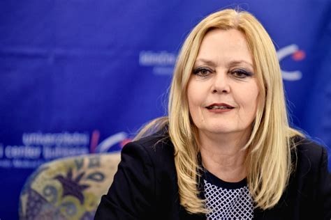 Strokovna Direktorica Ukc Ljubljana Buturović Ponikvar Podala Odstopno