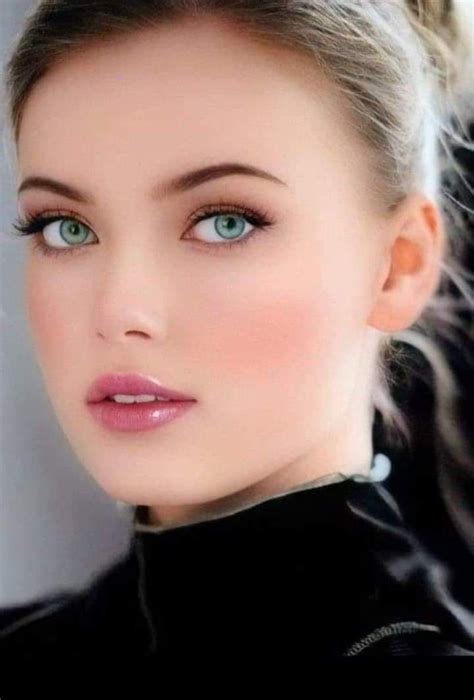 Pin Di Jhon Kennedy Su Mujercitas Donne Di Bellezza Donne Attraenti