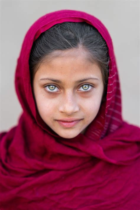 Pin Von Luqman Khan Auf Afg Porträt Frauen Gesicht Pashtunistan