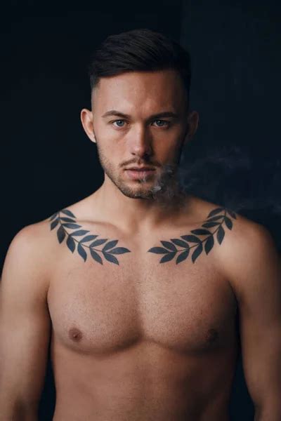 Modelling Snapshots Pensive Serious Tanned Attractive Handsome Naked
