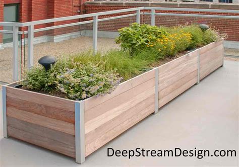 Lightweight Planters Planters For Balconies Roof Decks And Restaurants
