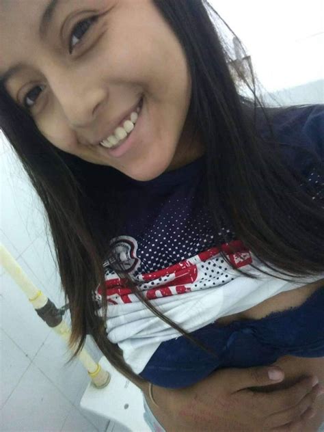 Verpack De Alejandra Rozal Colegiala Culona Un Nuevo Escandalo Packs