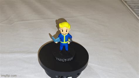 避难所男孩摇头娃娃——智力型 来自 Lukasvavra Makerworld