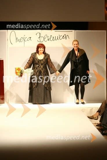 Mirjam Kalin Operna Pevka In Mojca Beseničar Modna Oblikovalka Modna Revija Mojce Beseničar