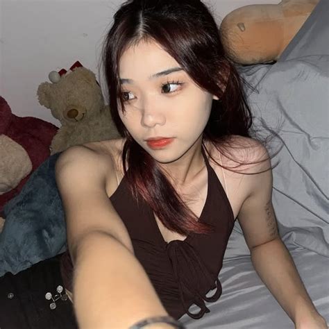 𝑬𝒗𝒆𝒓𝒍𝒚𝒏 Everlyn 0706 • Threads Say More