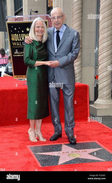 Los Angeles Usa 07th June 2019 Alan Arkin And Suzanne Newlander Arkin At The Hollywood Walk Of