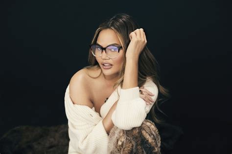 Celebrities Wearing Glasses Photos Of Stars Hollywood Life
