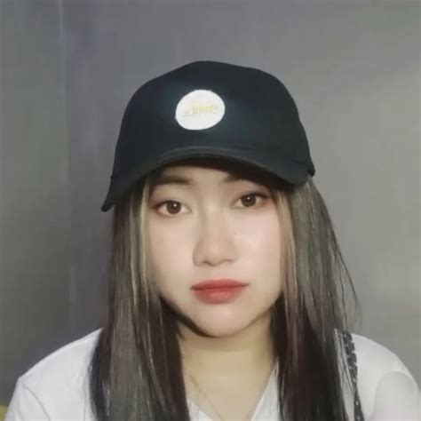 Riyanti Rianty Sri • Threads Say More