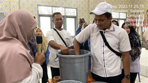A Chemistry Lecturer Trained Residents To Make Eco Enzyme Based Compost