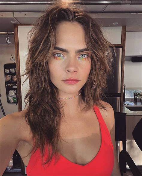 Pin By Olivier Perdereau On Cara Delevigne Cara Delevingne Cara