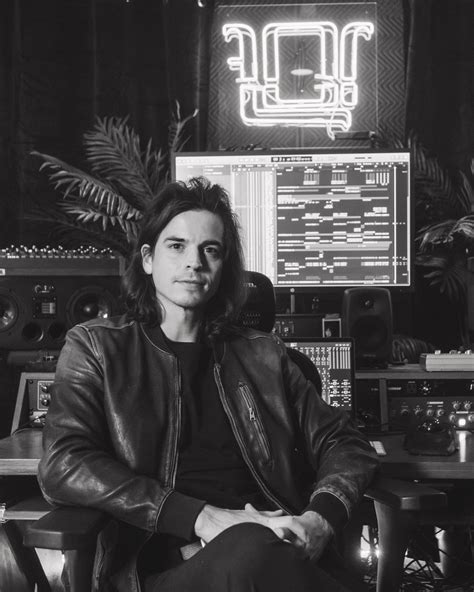 About 1 — Dylan Bauld Producer Mixer