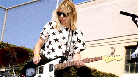 Remembering Kim Gordons Awesome 90s Side Project Free Kitten Kim