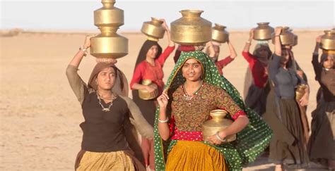 Hellaro Movie Review Hellaro Is A Masterpiece From Debutant Director Abhishek Shah