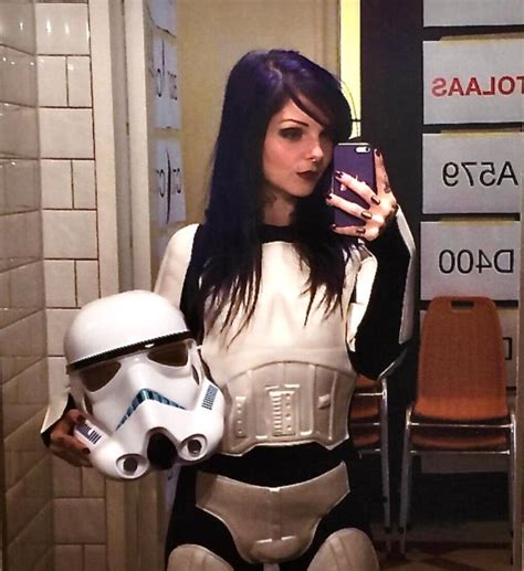 Suicide Girls Star Wars Large Scale Portrait Of Woman As Storm
