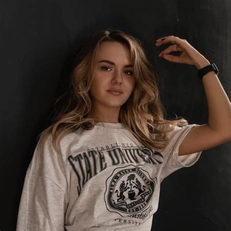 АРИНА СММ ОБУЧЕНИЕ СЬЁМКА ТОМСК Arinaa Smm • Threads Say More