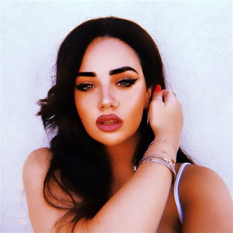 Arianna Triassi Biografia Chi è Età Altezza Peso Tatuaggi