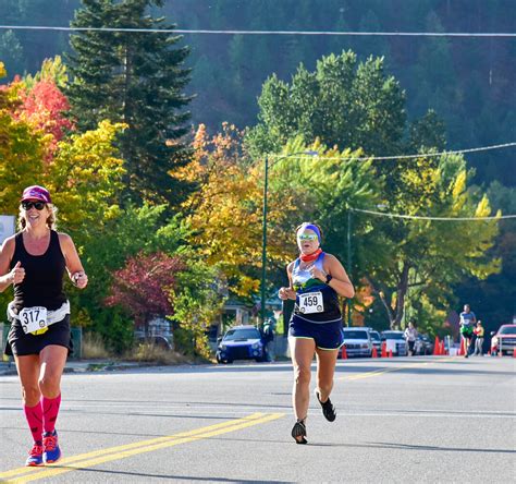 Inaugural Jackass Half Marathon Retrorunningmom