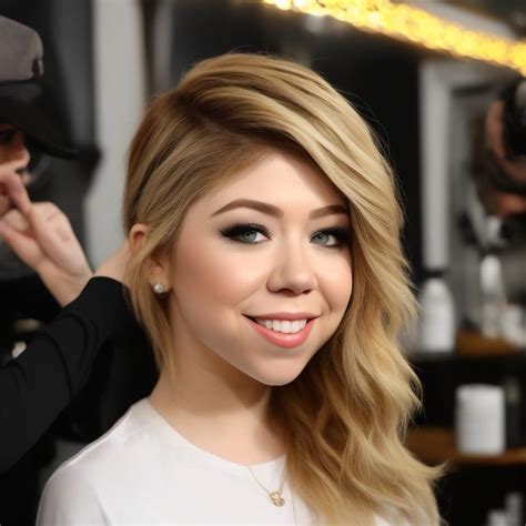 Jennette Mccurdy With Brown Hair