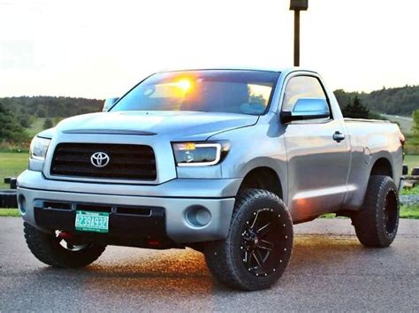 2007 Toyota Tundra With 20×12 44 Ballistic Rage And 33 12 5r20 Fury