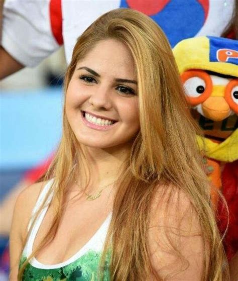 最美性感女球迷，不看你會後悔一輩子！ 每日頭條