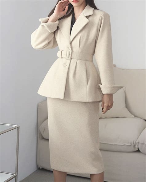 하객 오피스 겨울 정장 벨트세트 페플럼 코트 자켓 롱 H 스커트 세트