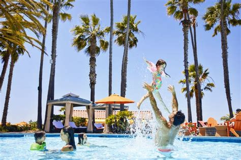 San Diego Mission Bay Resort Pool And Spa Day Pass San Diego Resortpass