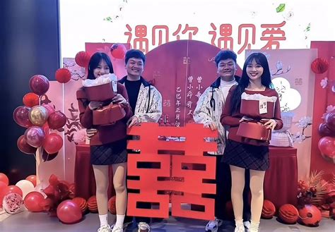 双胞胎嫁双胞胎!湖南两对情侣订婚获全网祝福,女方干妈很骄傲:我撮合的!新人女士男方 双胞胎嫁双胞胎!湖南两对情侣订婚获全网祝福,女方干妈很骄傲:我撮合的!新人女士男方