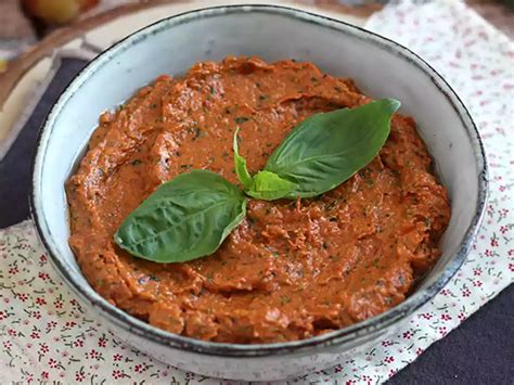 Sun Dried Tomato And Basil Spread Recipe