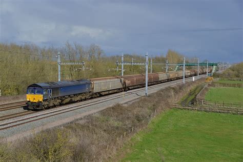 66304 6v32 Denchworth Ex Drs And Now Gbrf 66304 Working 6v Flickr