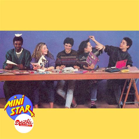 Les Mini Star 27 Png