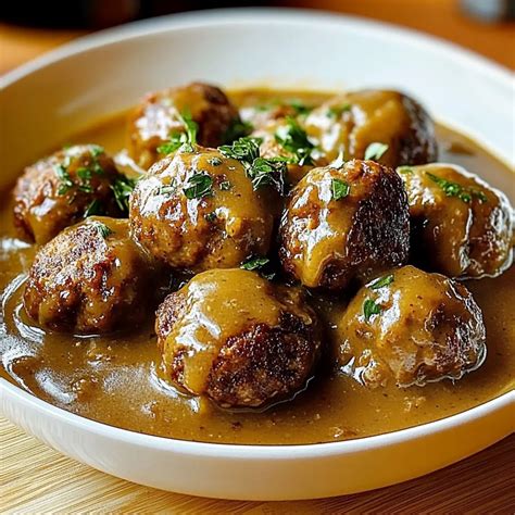 Juicy Meatballs With Gravy A Heartwarming Comfort Dish Recipes
