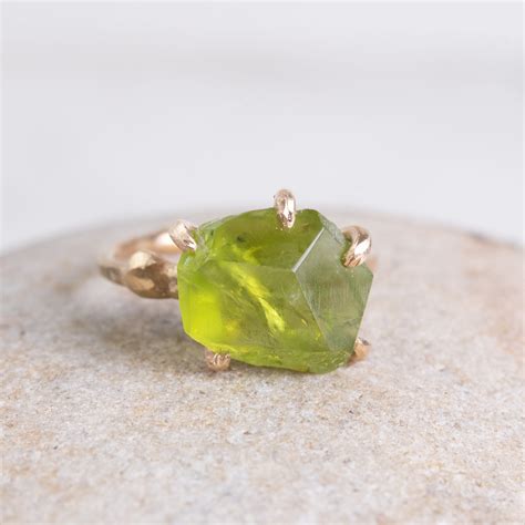 Variance Objects Medium Peridot And 14k Gold Ring A Mano Luxury
