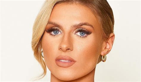 Chloe Burrows Bio Age Height Wiki Models Biography