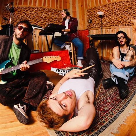 Cuarto De Hotel Morat Letras Com