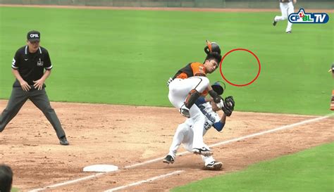Pan Yen Ting Loses Teeth After Nasty Collision With Fielder Cpbl Stats