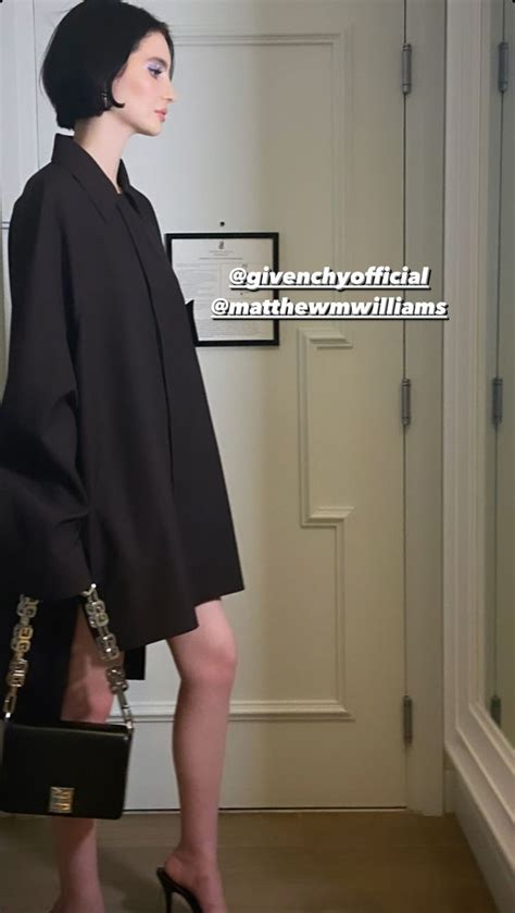 Meadow Walker Fashion Little Black Dress Short Hair Styles