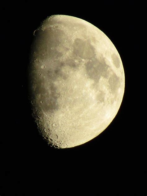 Waxing Gibbous Moon Phase Energy At Waldo Ross Blog