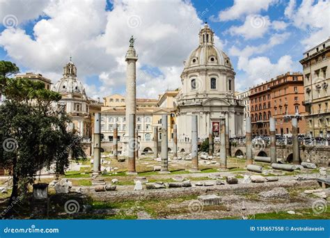 The Eternal City Of Rome Roman Streets And Buildings Modern And