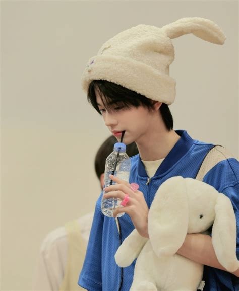 Blip 신유 사진 보러와요ᐟᐟ