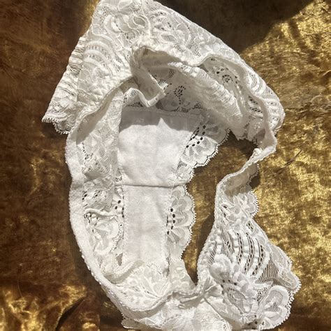 Vintage Victorias Secret Gold Label Lace Large Whi… Gem